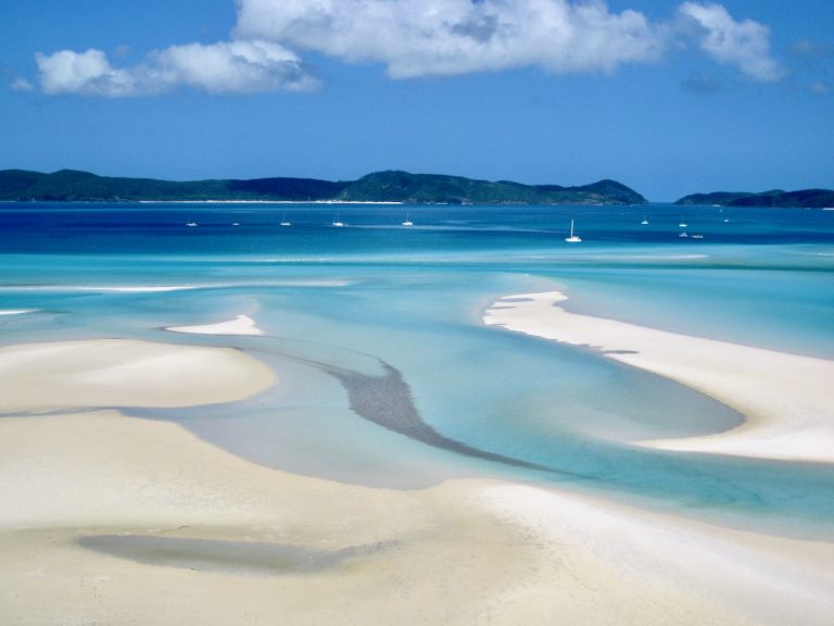 The white sands of Whitehaven Beach, Whitsunday Islands in Australia