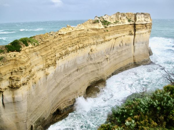 The spectacular Great Ocean Road - road trip tour from Melbourne