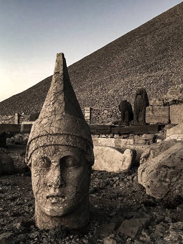 Enchanting spots: Mount Nemrud