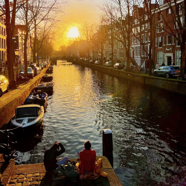 Where to take the most beautiful photos of Amsterdam