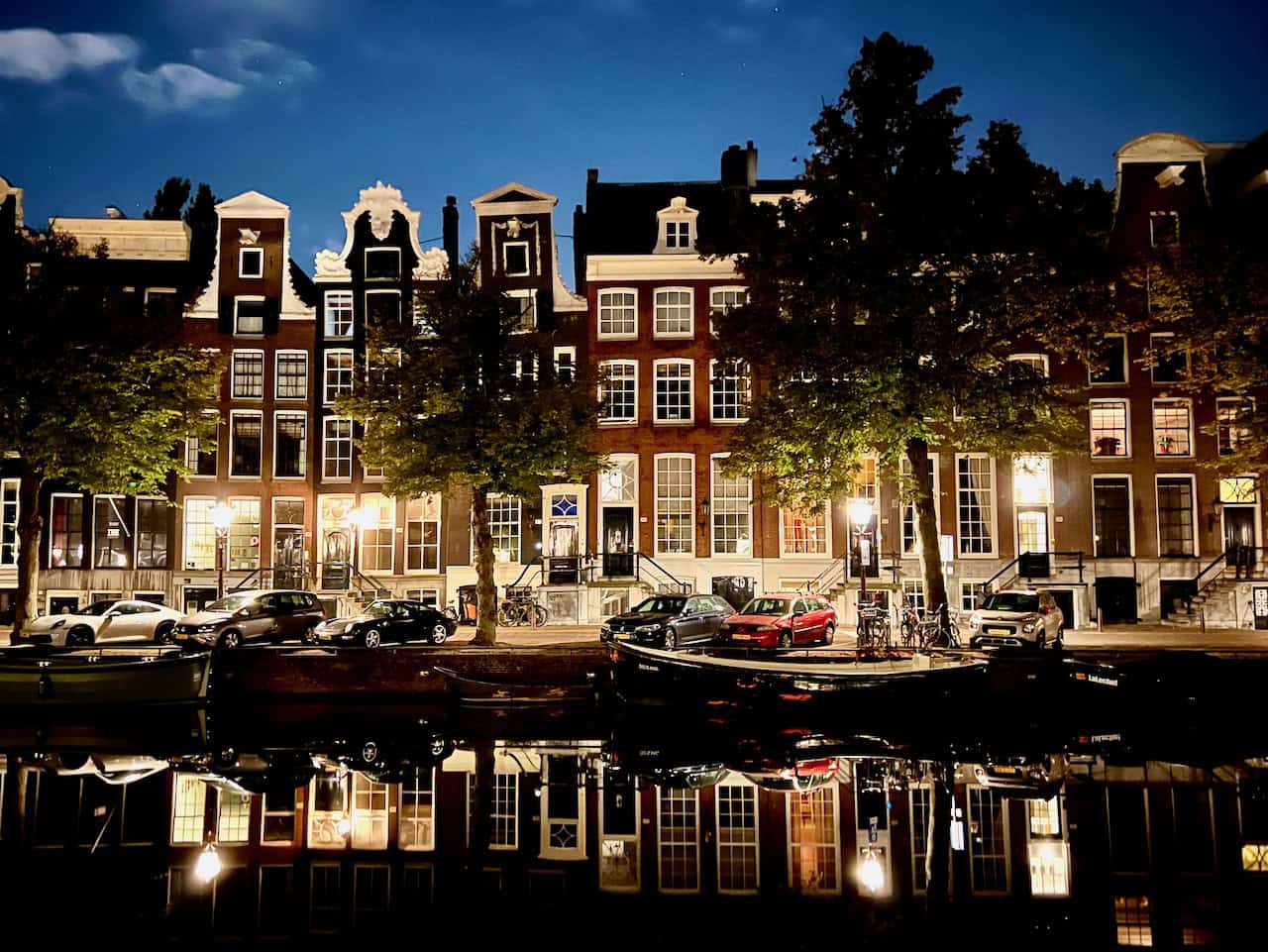 Where to take the most beautiful photos of Amsterdam