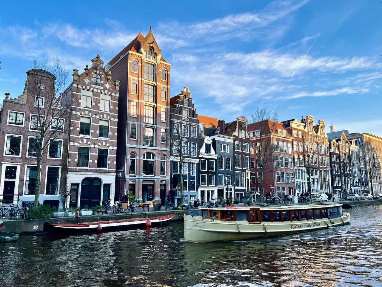 Where to take the most beautiful photos of Amsterdam