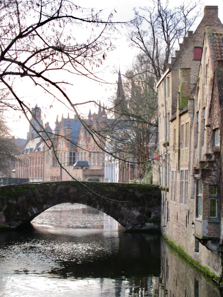 Where to take the most beautiful photos of Bruges, Belgium