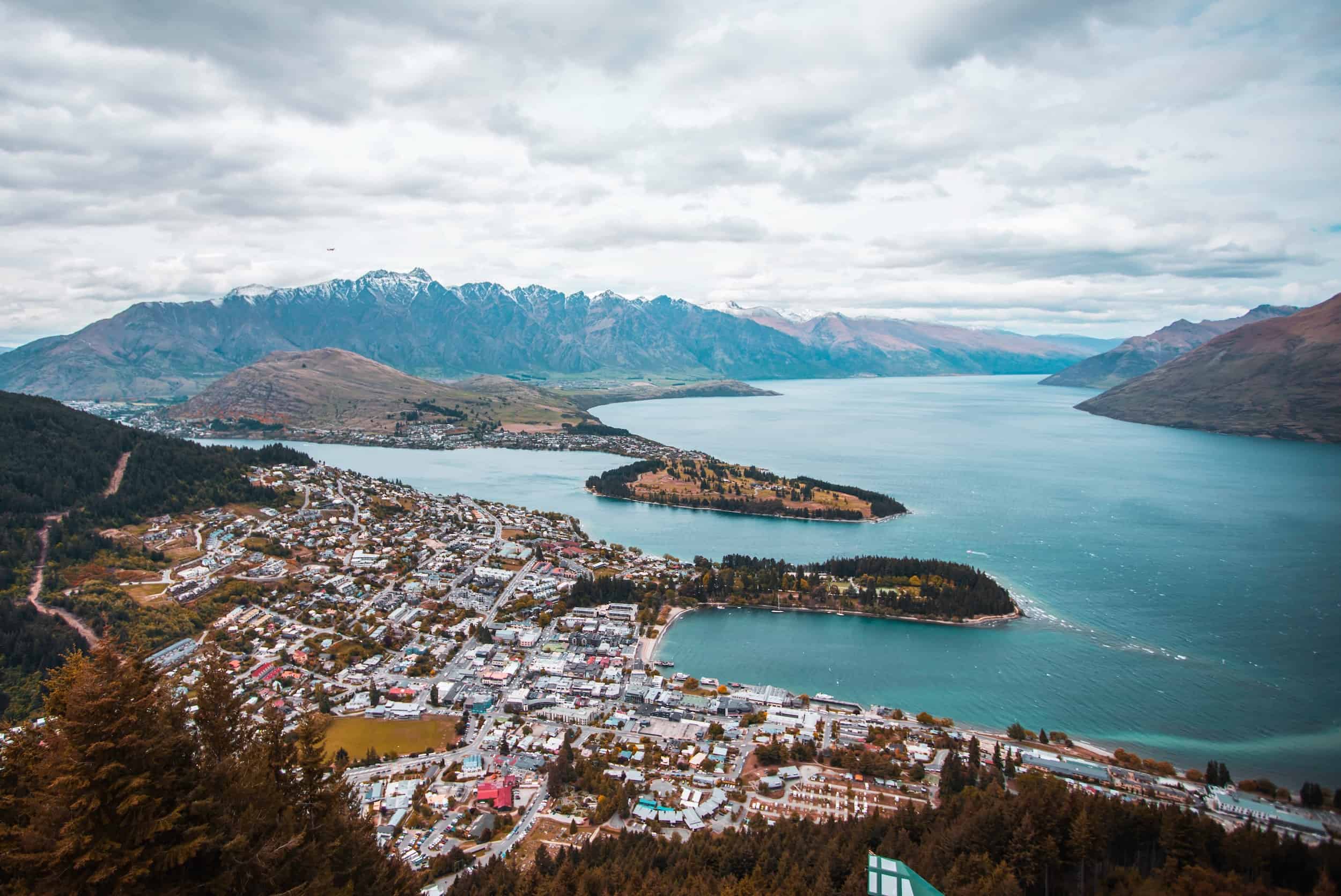 Ways to enjoy the spectacular Queenstown scenery
