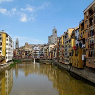 Walking the city walls of Girona - one of the best things to do in Girona