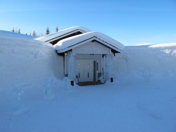 Experiencing the extraordinary Snow Village in Lapland