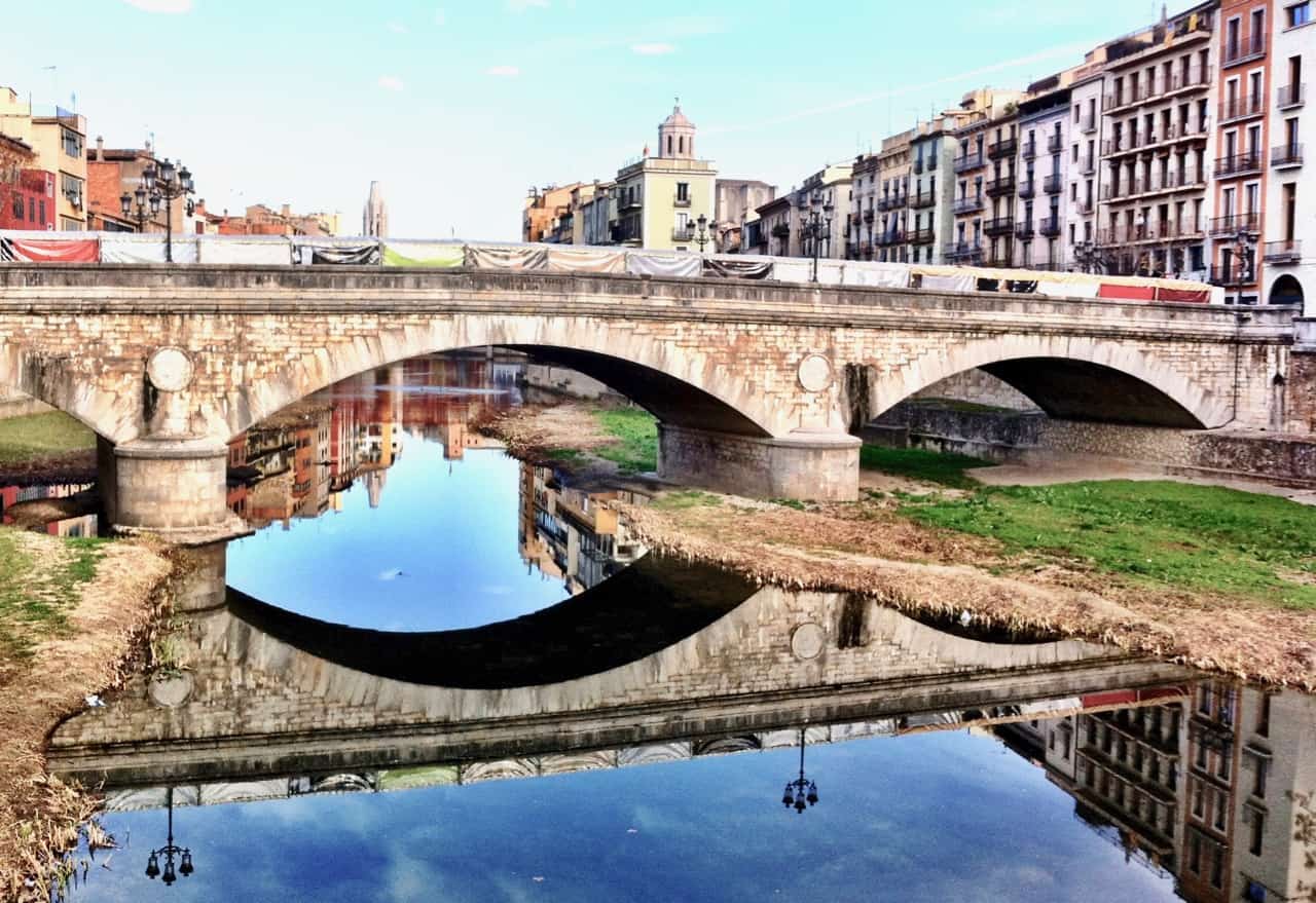 Walking the city walls of Girona | Velvet Escape