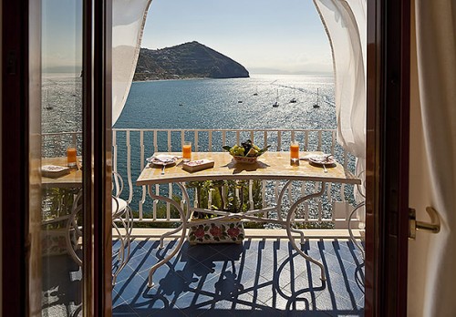 Beach destinations in Italy and where to stay | Velvet Escape