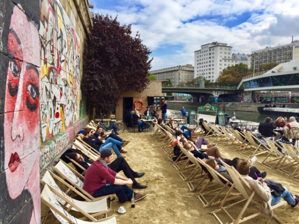 Vienna walking route - seeing the old and new in one day