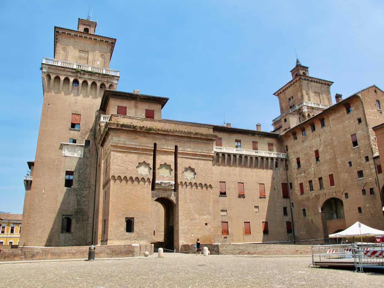 The mirrors of Castello Estense in Ferrara | Velvet Escape