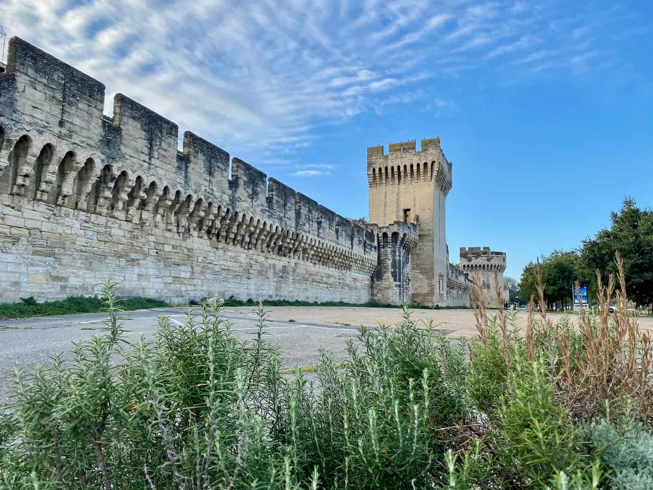Things to see in Avignon on a walk around the old town | Velvet Escape