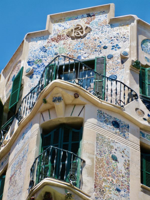 Historic and contemporary architecture in Palma | Velvet Escape