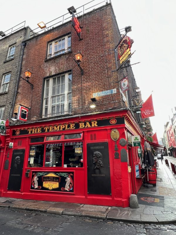 A self-guided walking tour of Dublin | Velvet Escape