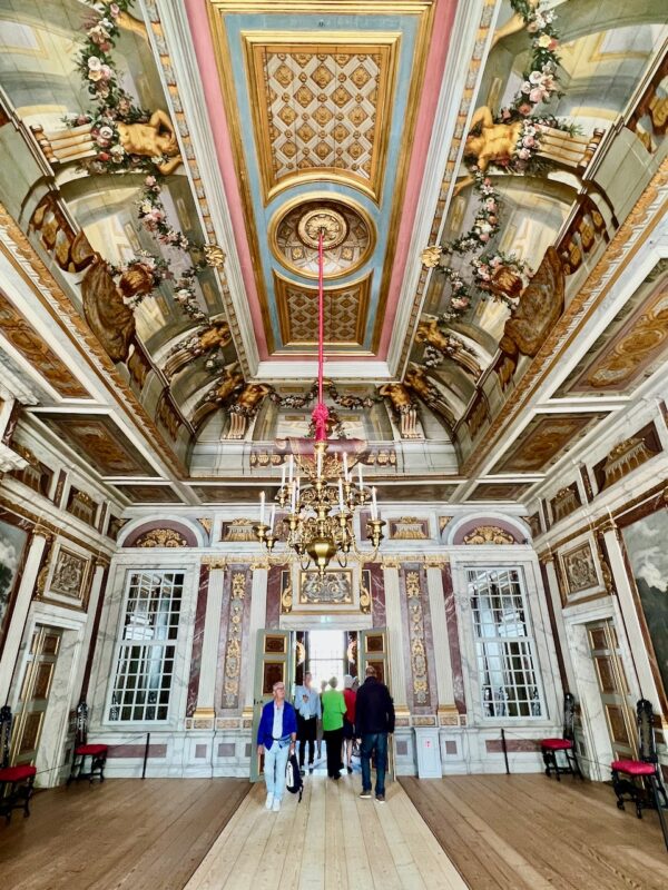 A visit to Het Loo Palace | Velvet Escape