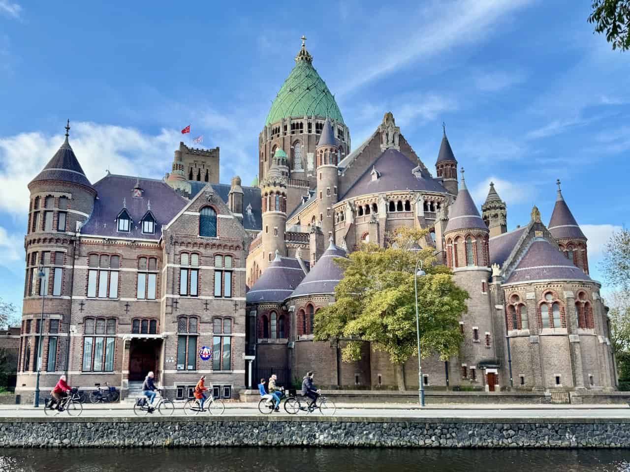 Things to see and do in Haarlem - a walking route | Velvet Escape