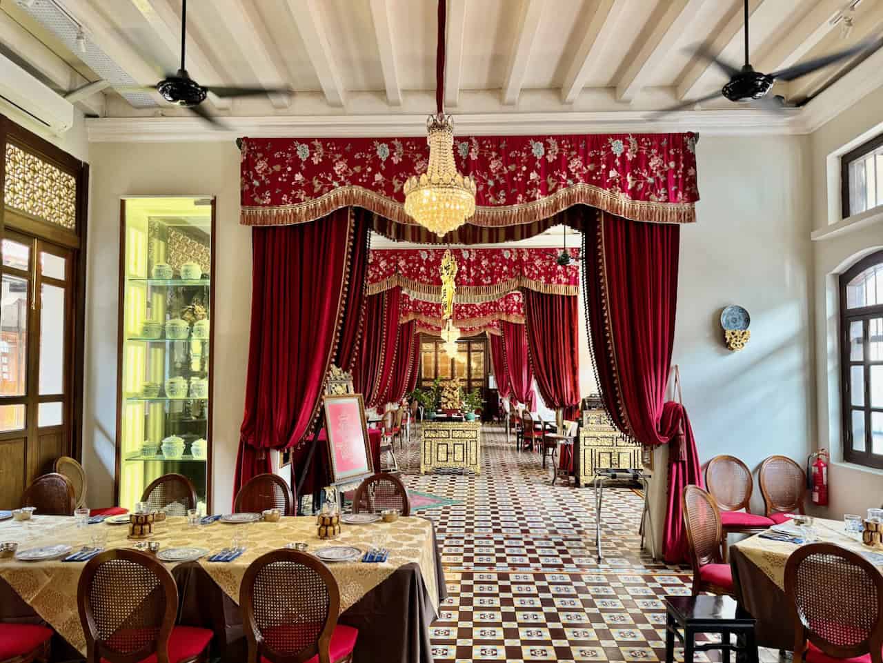 Heritage buildings of George Town, Penang | Velvet Escape